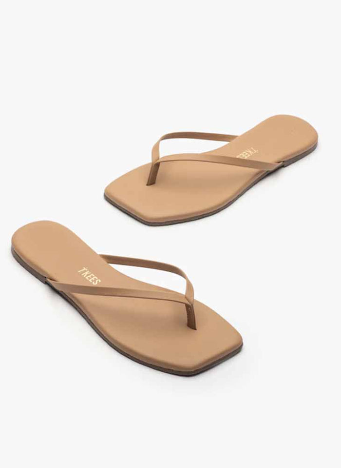 Square Toe Lily | Nic del Mar