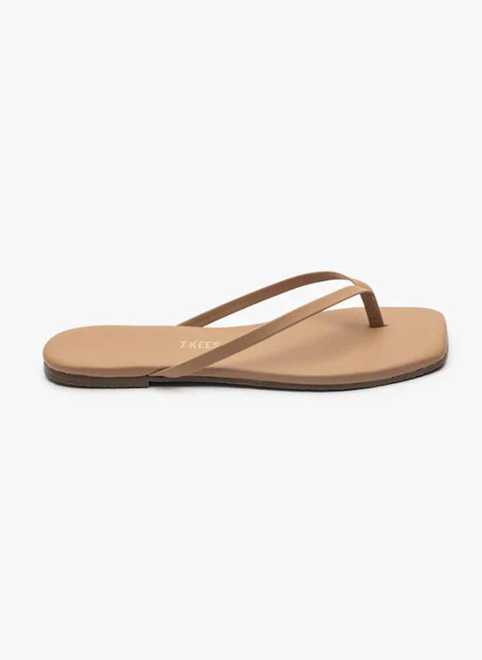 Square Toe Lily | Nic del Mar